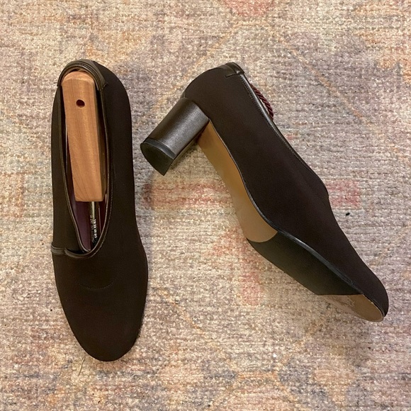 Taryn Rose | Shoes | Vintage Taryn Rose Brown Stretch Lainna Narrow ...